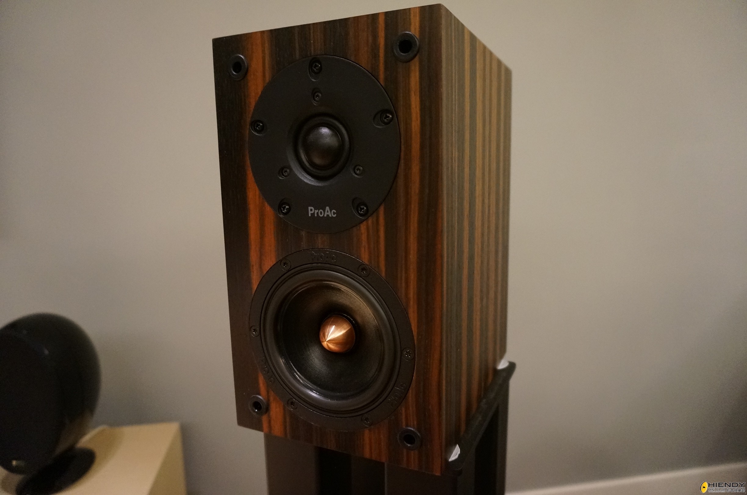 Proac Tablette Reference 8 Signature + Foundation Designer II 24 ...