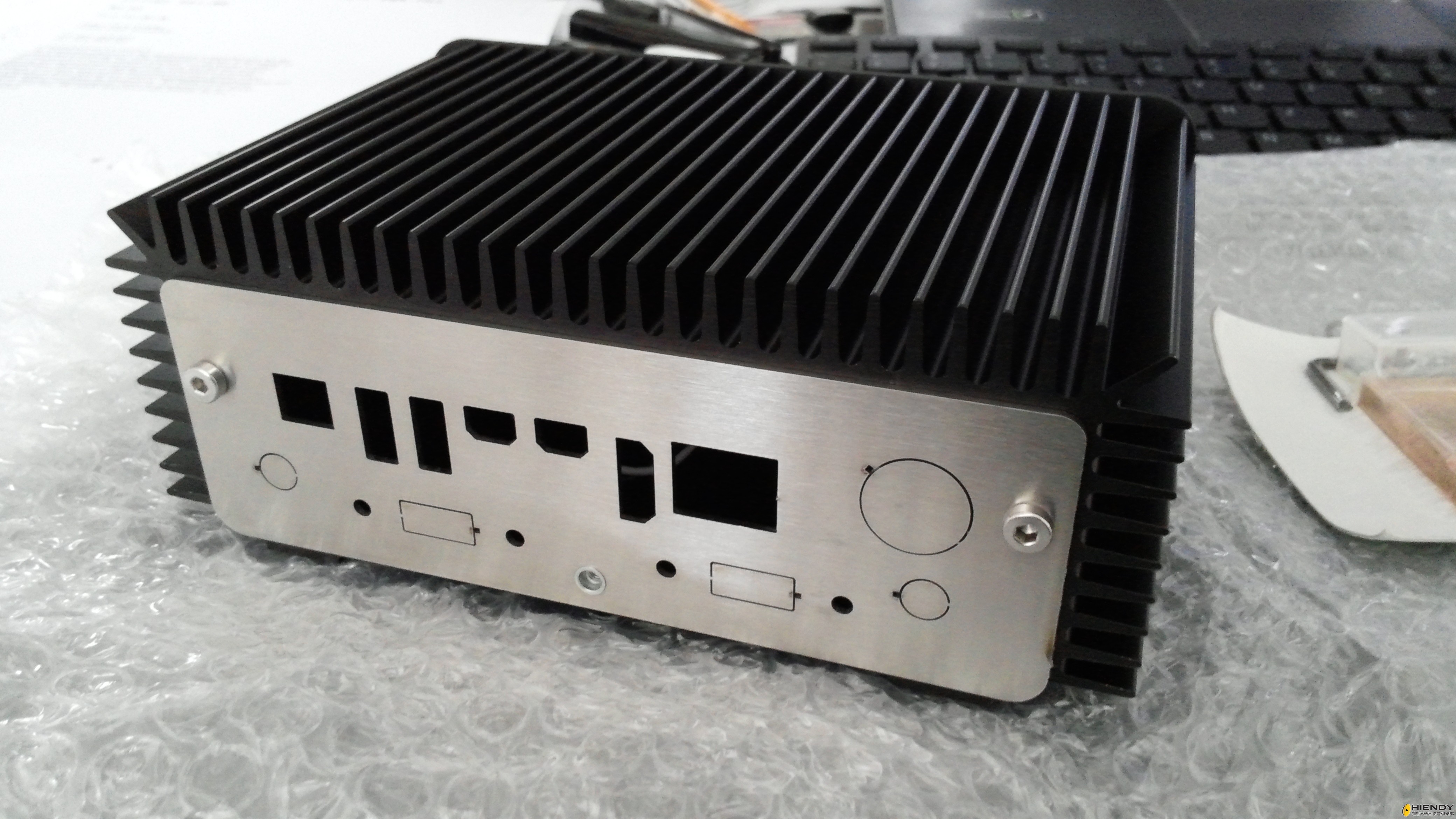 Impactics D1NU2 intel nuc fanless case 開箱+安裝 - 兩聲道音響討論區 - Hiendy.com 影音 ...