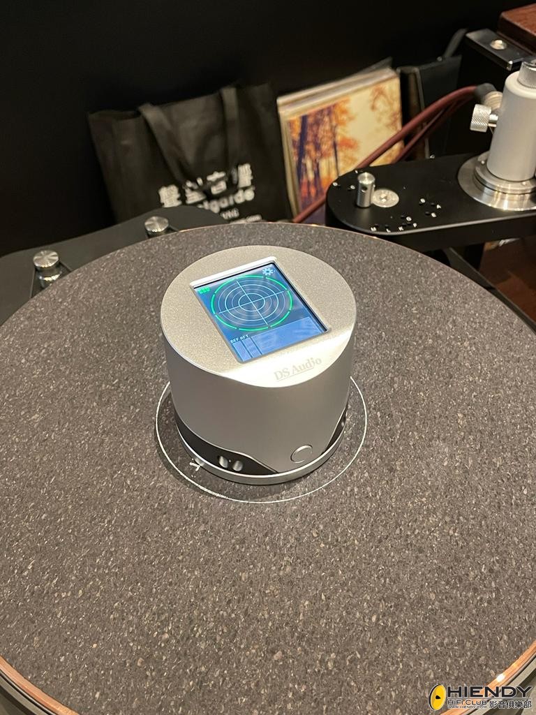 日本 DS Audio 將推出唱片偏心率修正器 ES-001 - 兩聲道音響討論區 - Hiendy.com 影音俱樂部 - Powered ...
